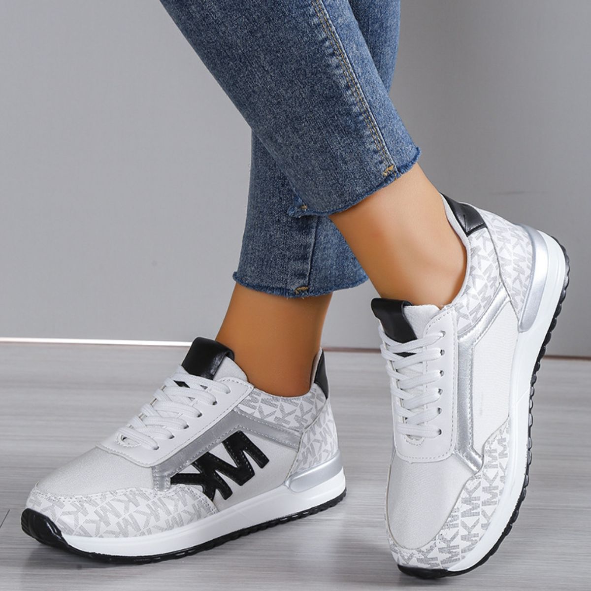 Contrast Lace Up Round Toe Sneakers – Charming Charlie