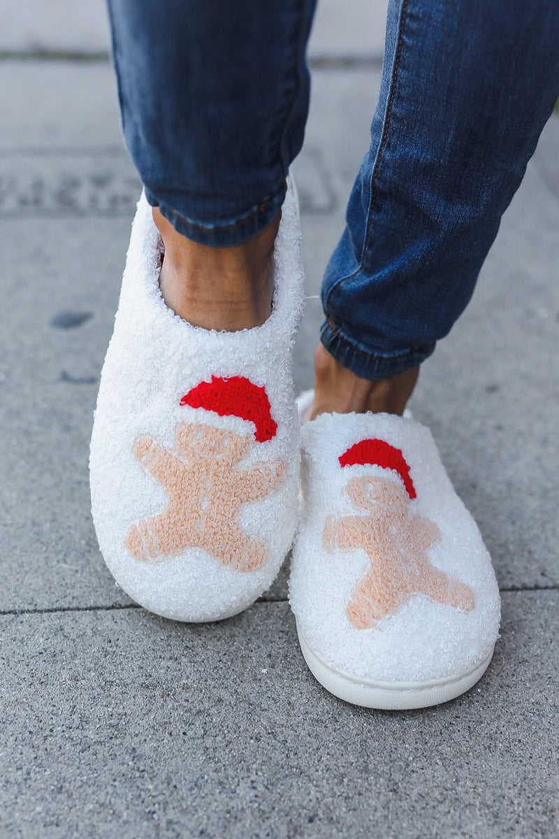 Holiday Gingerbread Man Print Fleece Slippers – Charming Charlie
