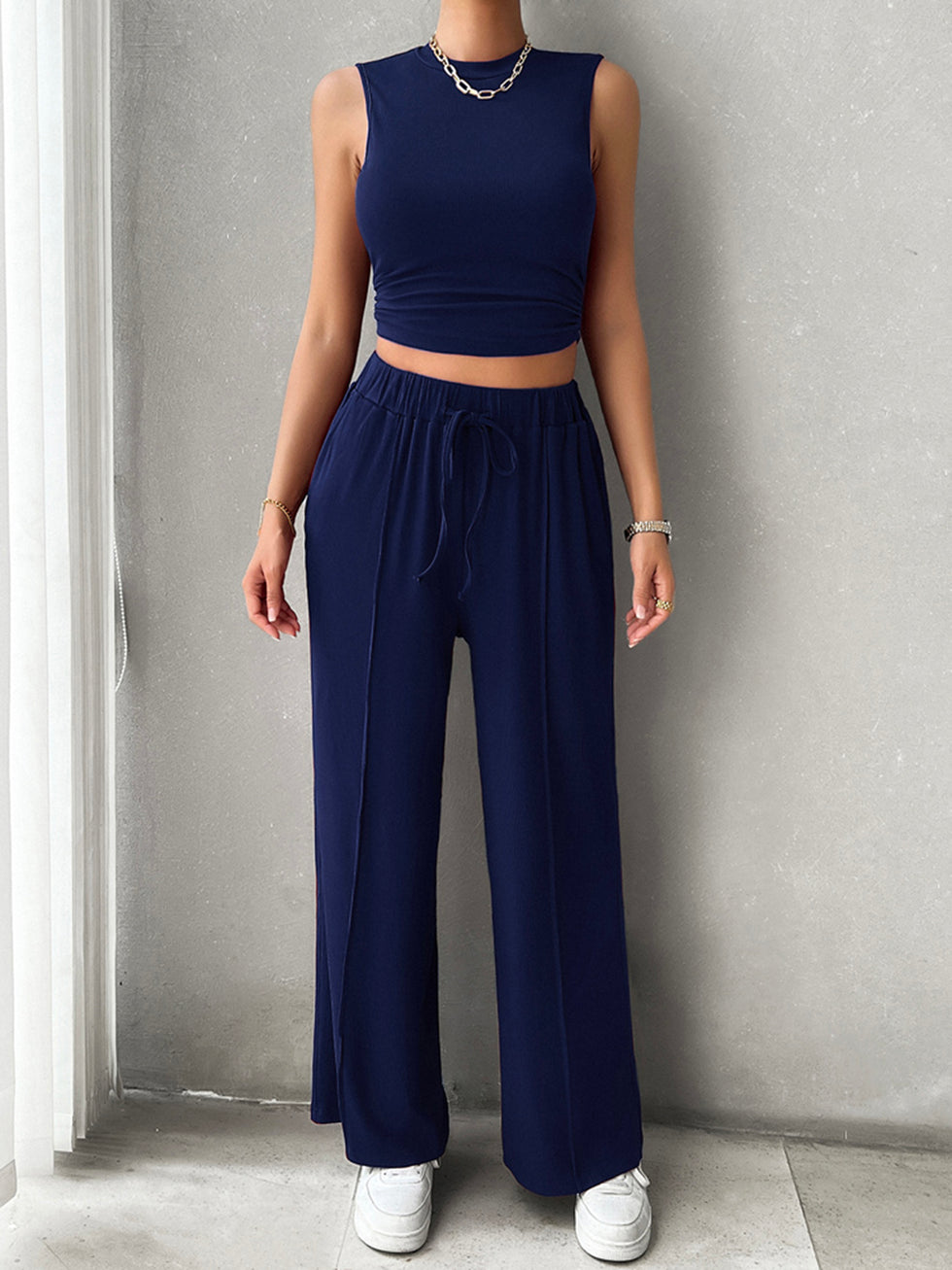 Mock Neck Sleeveless Top and Drawstring Pants Set – Charming Charlie