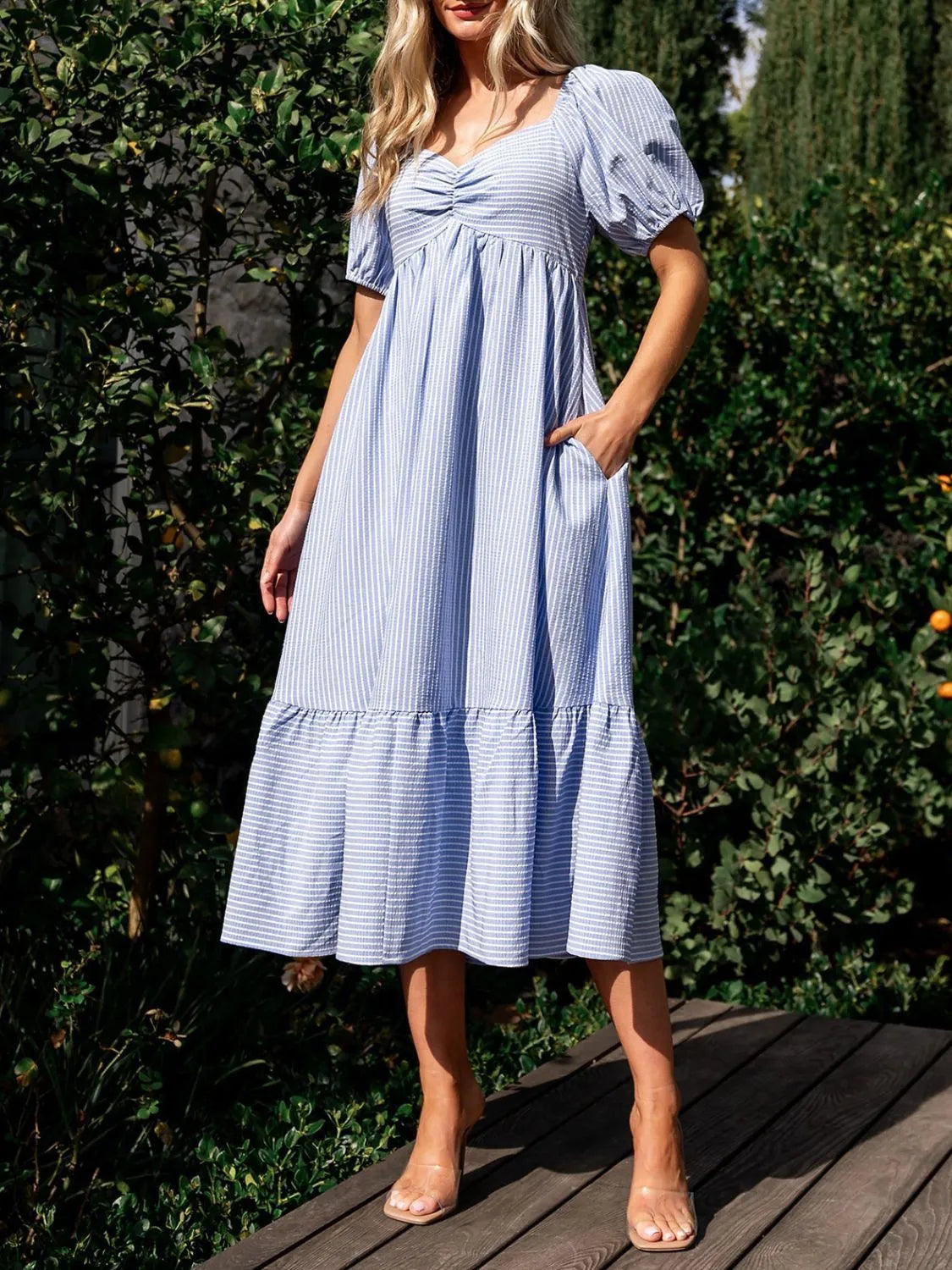 Striped Sweetheart Neck Puff Sleeve Midi Dress – Charming Charlie