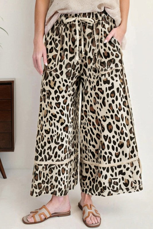 Leopard Wide Leg Cropped Pants – Charming Charlie