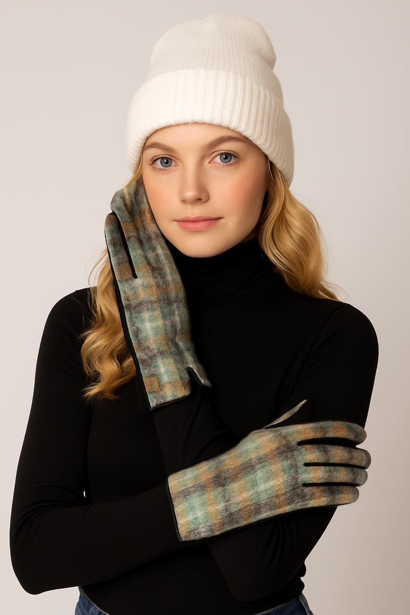 Plaid Touch Gloves – Charming Charlie