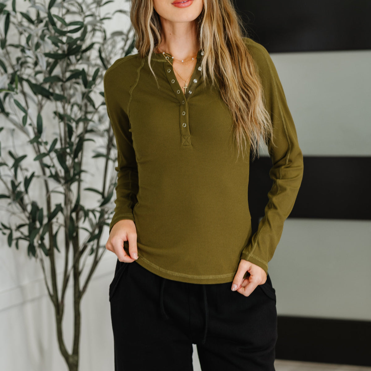 Effortless Edge Knit Henley Top in Camo Green – Charming Charlie