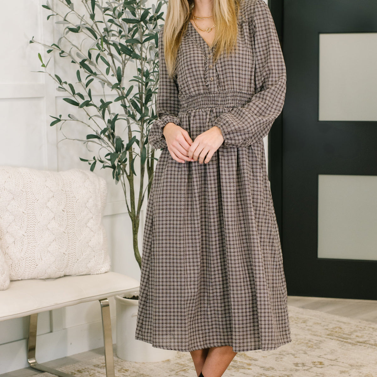 Fairytale Plot Plaid Midi Dress – Charming Charlie