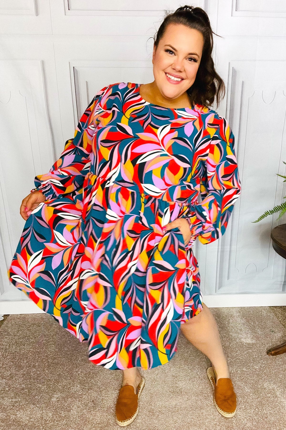 Perfectly You Teal Abstract Print Smocked Cuff Bubble Sleeve Dress – Charming Charlie