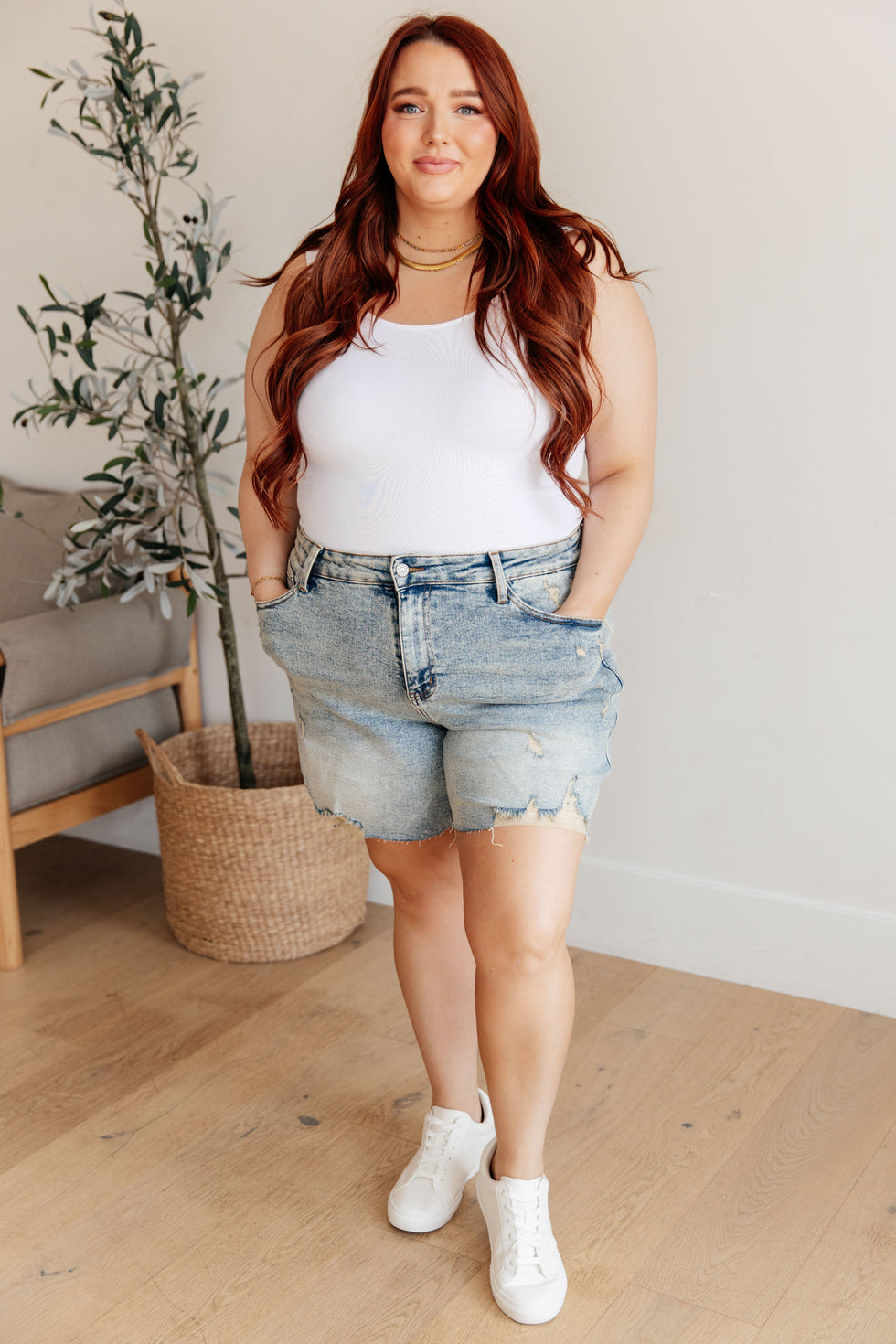 Cindy High Rise Mineral Wash Distressed Boyfriend Shorts – Charming Charlie