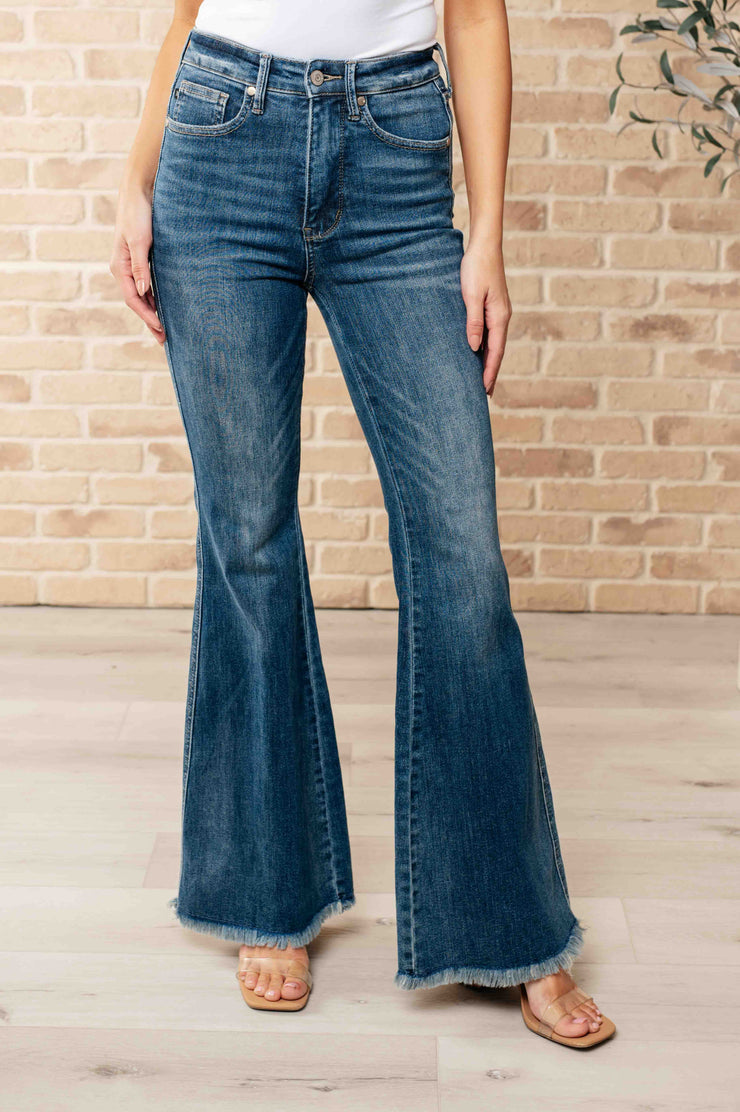 Miley High Waist Control Top Frayed Hem Flare Jeans – Charming Charlie