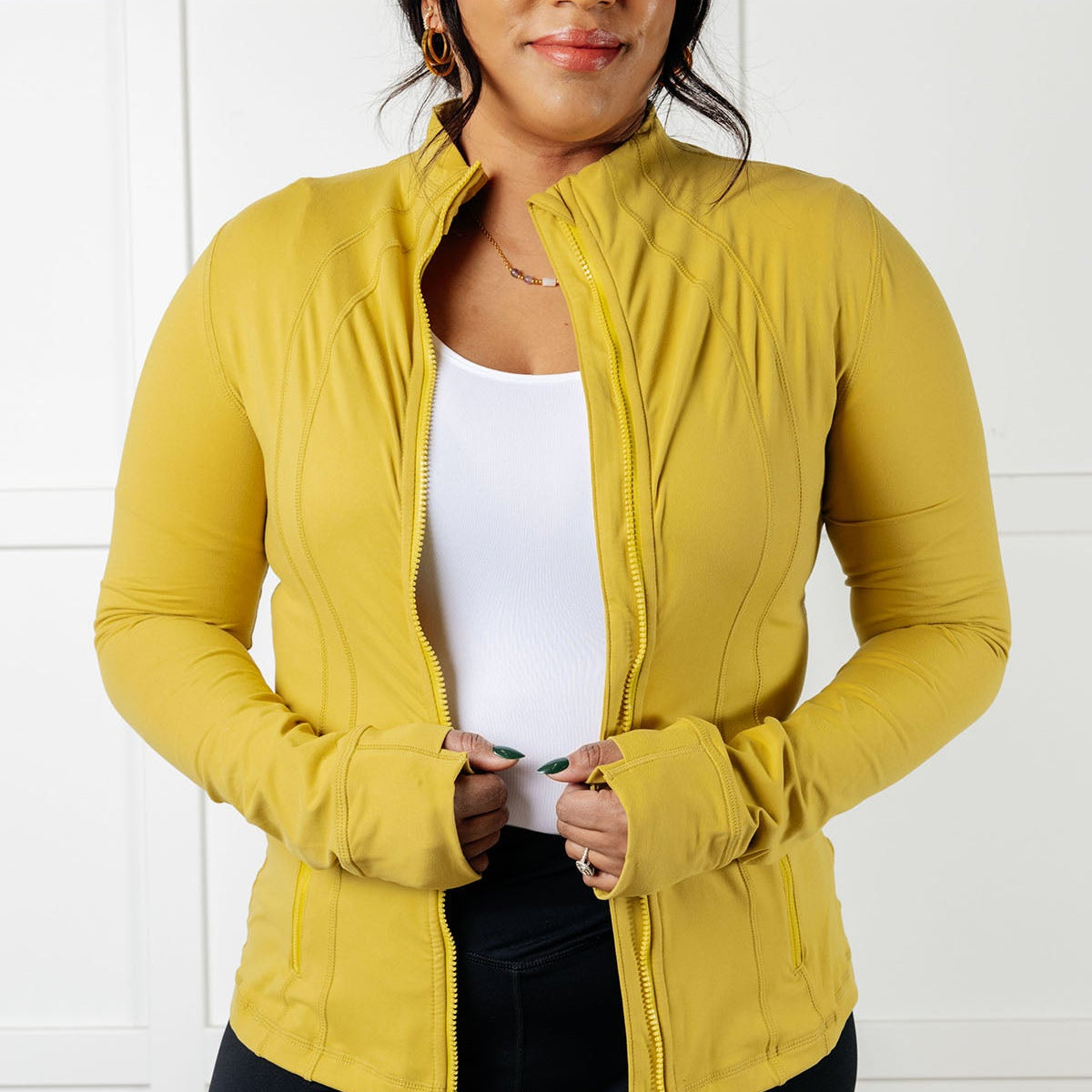 Staying Swift Activewear Jacket in Yellow Pear – Charming Charlie