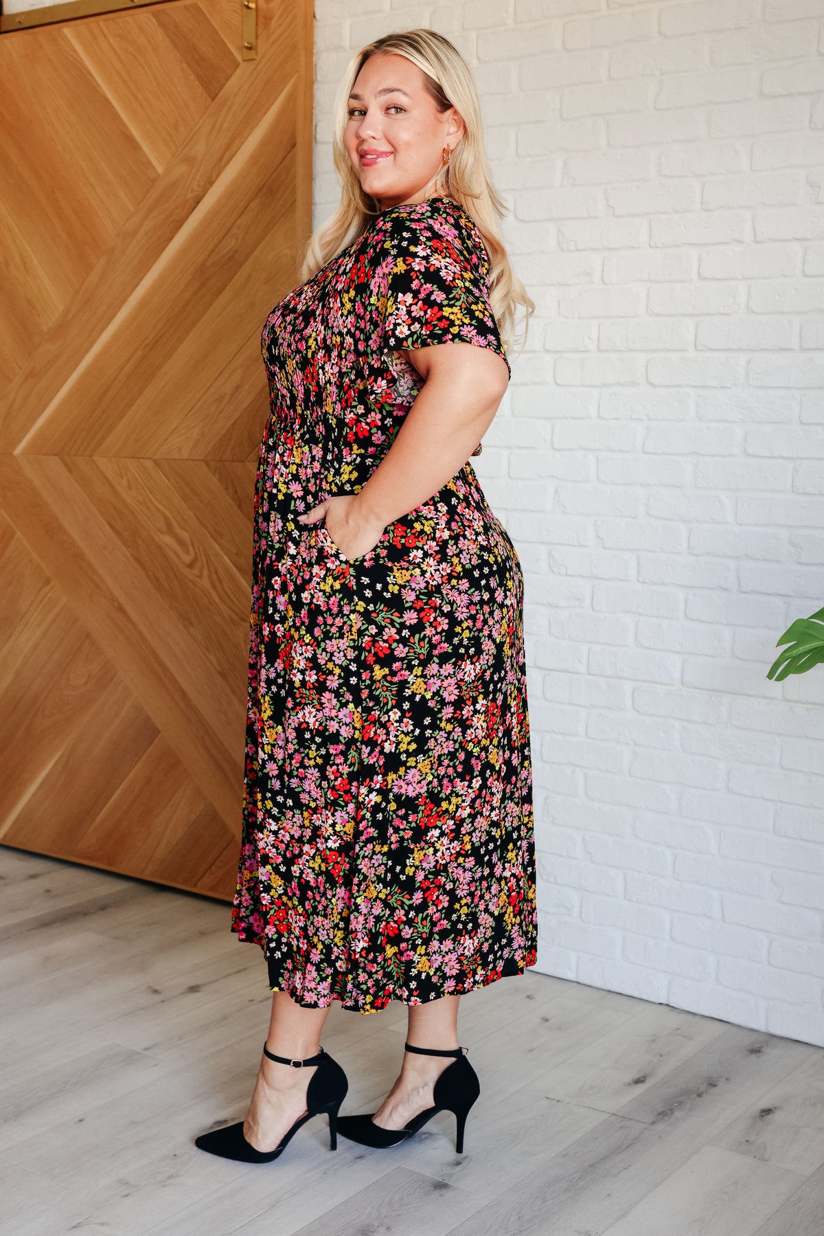 Wildflower and Barley V-Neck Button Up Dress – Charming Charlie