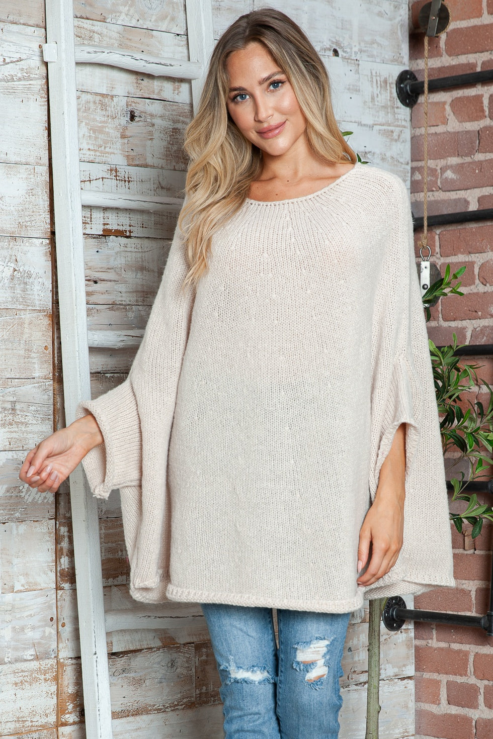 Round Neck Batwing Sleeve Sweater – Charming Charlie