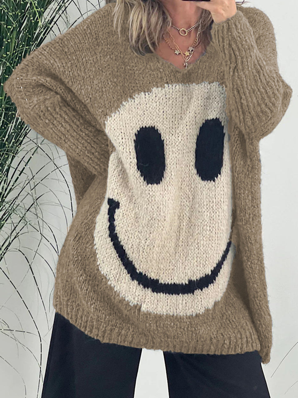 Smiling Face V-Neck Long Sleeve Sweater – Charming Charlie