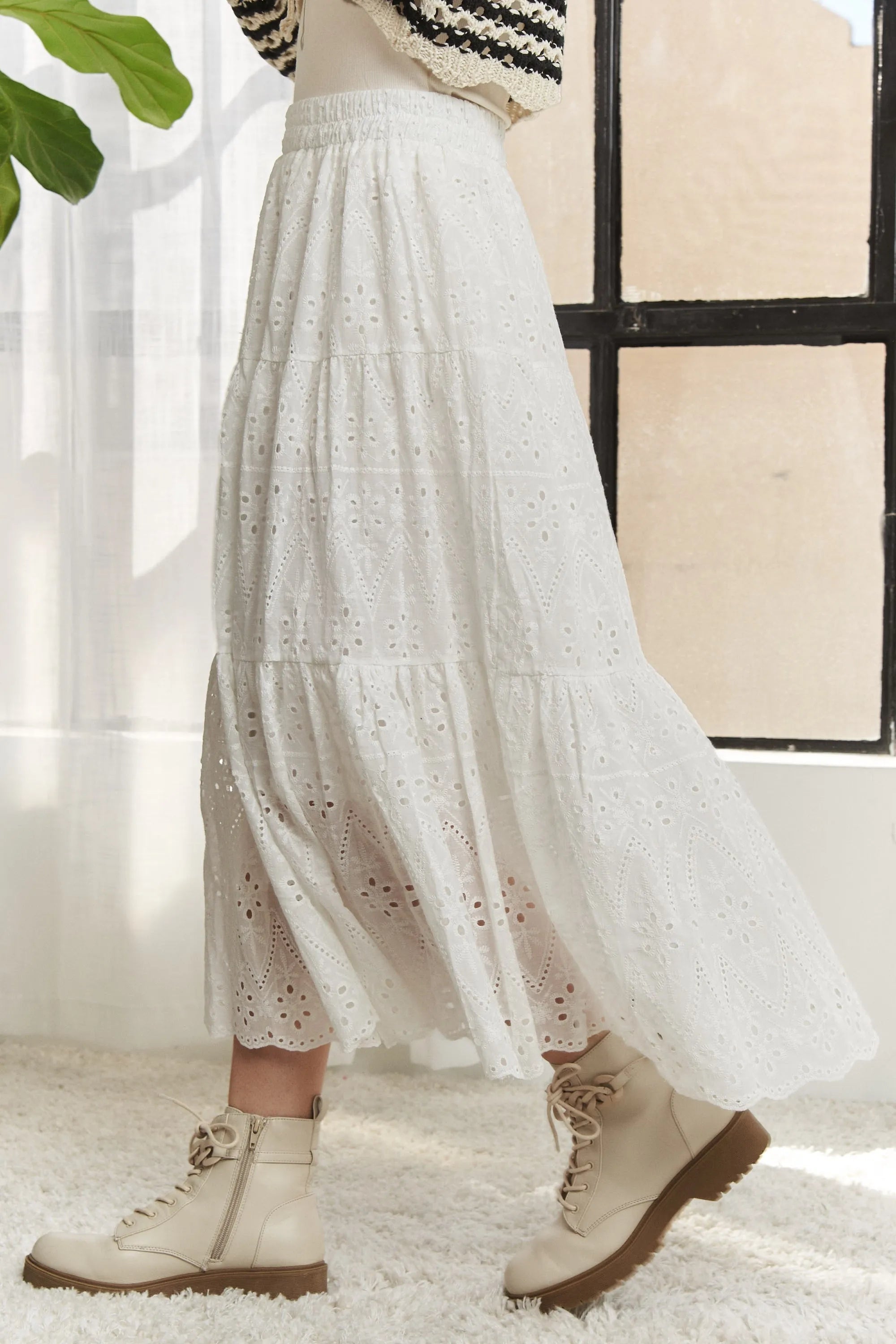 ADORA Elastic Waistband Tiered Midi Skirt – Charming Charlie