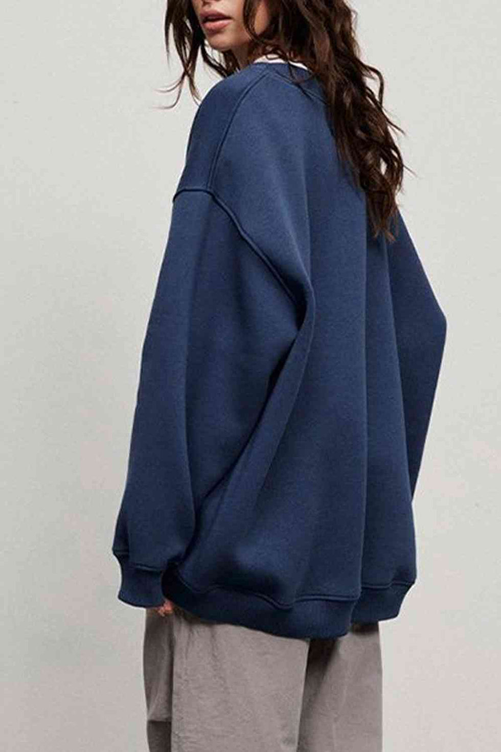 Oversize Round Neck Dropped Shoulder Sweatshirt – Charming Charlie