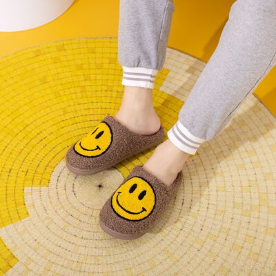 Melody Smiley Face Slippers – Charming Charlie